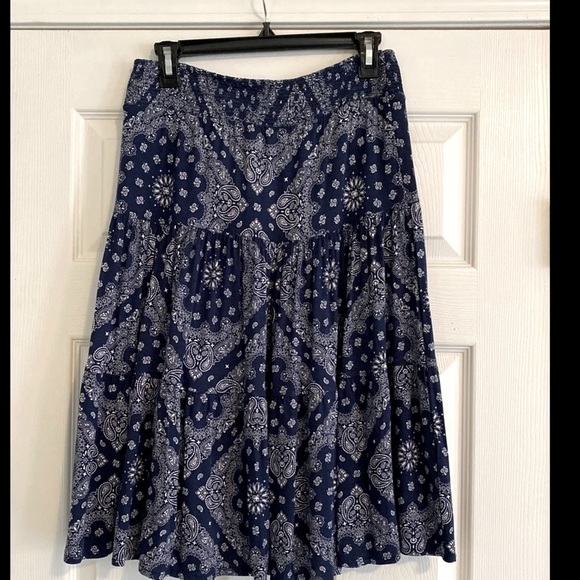 Skirts | Super Cute Flowy Skirt | Poshmark